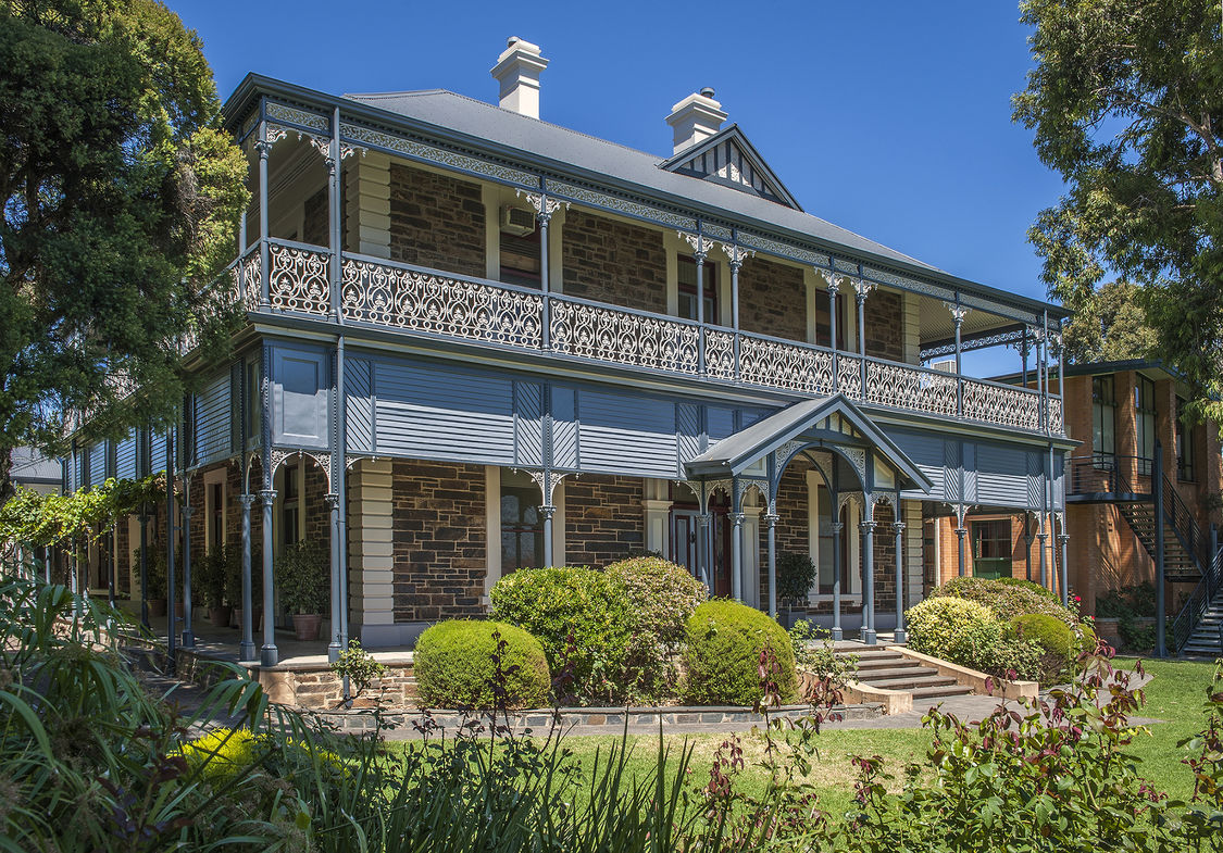 Location and Facilities • Pembroke School